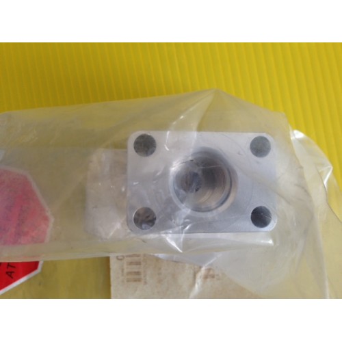 AMAT 0040-38041 MANIFOLD, WATER, SAE 9/16-18 PRODUCER 20