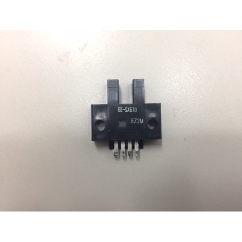 OMRON EE-SX670 Photomicrosensor